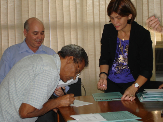 Sedurb - Programa ‘Minha Casa’ entrega 54 casas populares em Vila Velha